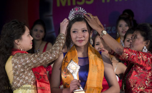 Laxmi Moktan is crowned Miss Tamang 2015 - Street Nepal